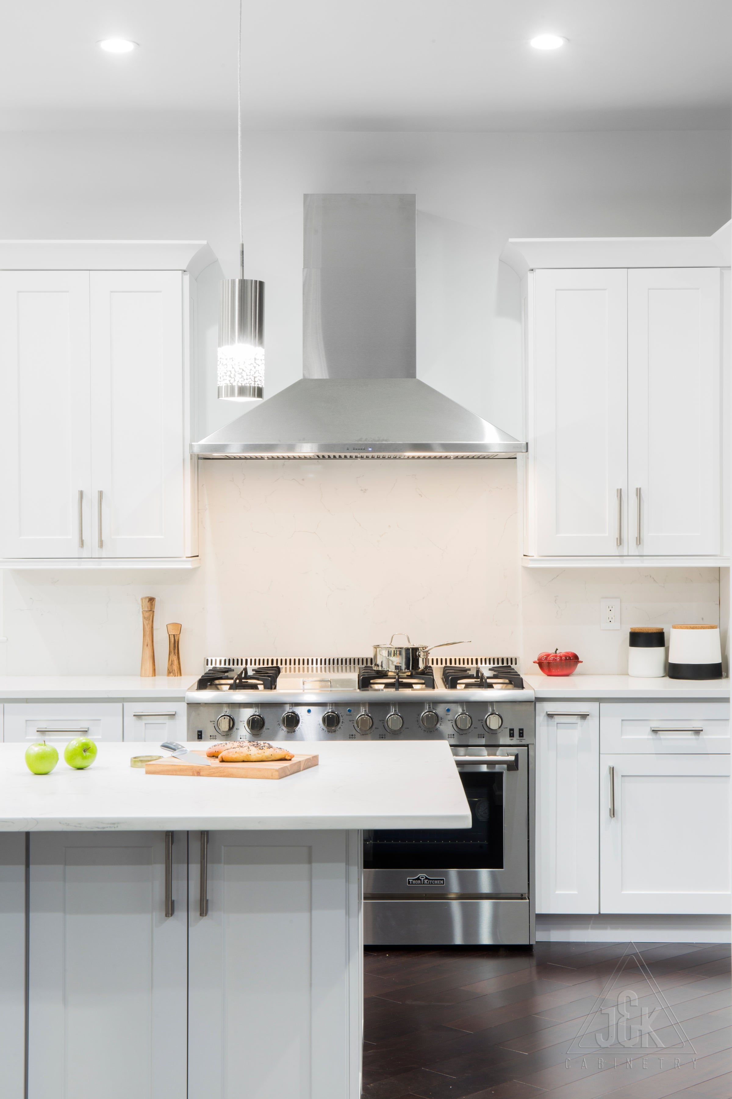 Kitchen & Bathroom Cabinets | J&K Cabinetry – Orlando, FL — JK Cabinetry FL